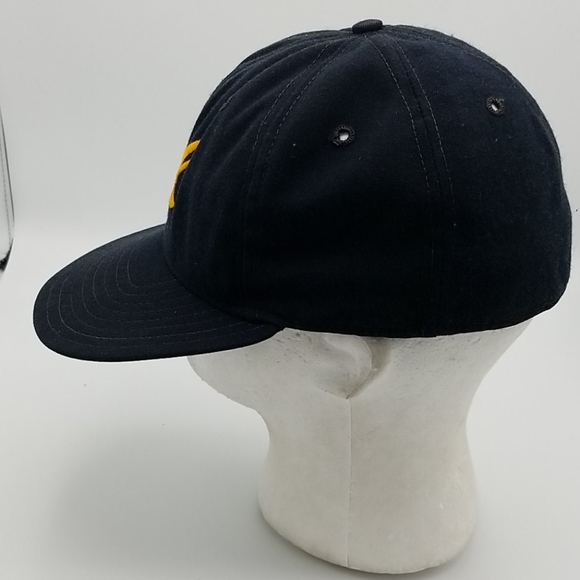 New Era | Accessories | Vintage New Era Cal Berkeley Bears Hat Size 7 4 ...